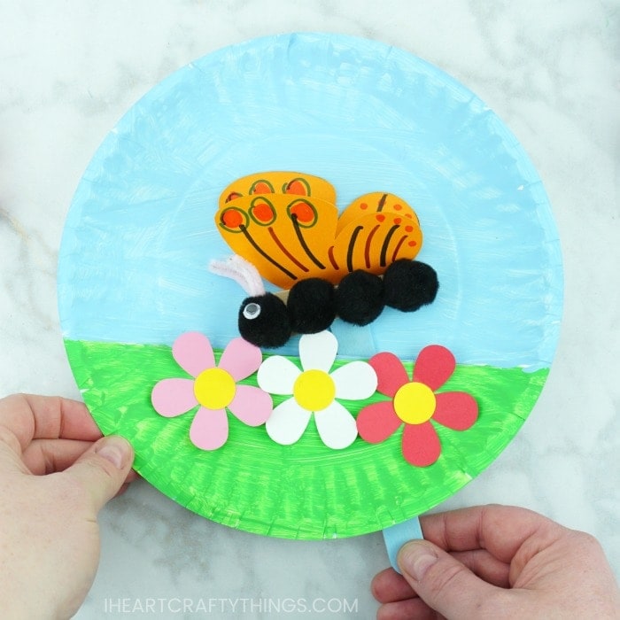 Paper Plate Fluttering Butterfly Craft – I Heart Crafty Things
