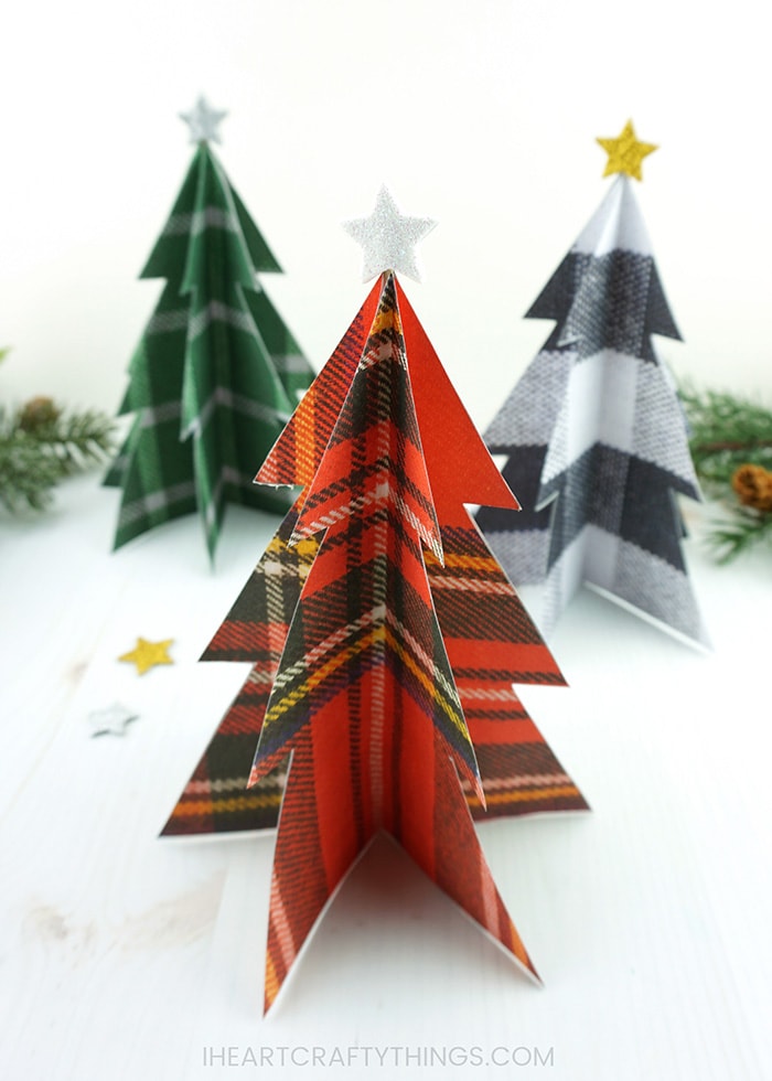 Plaid Christmas Tree Craft – I Heart Crafty Things